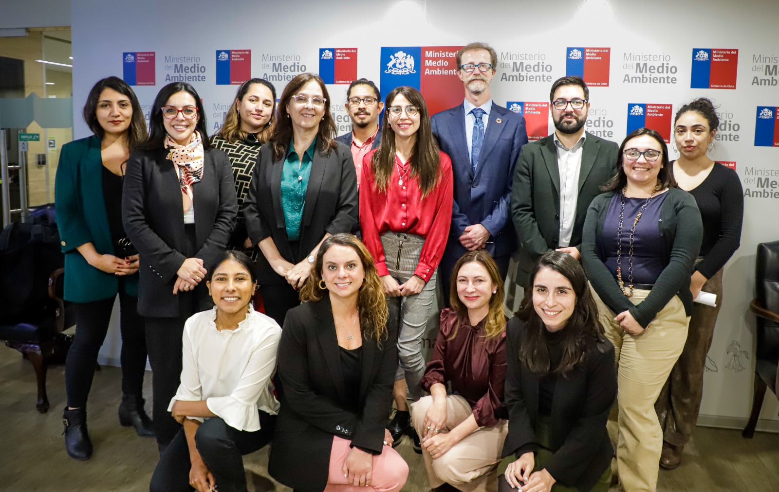 Autoridades ambientales se reúnen con relator sobre los DDHH y ...